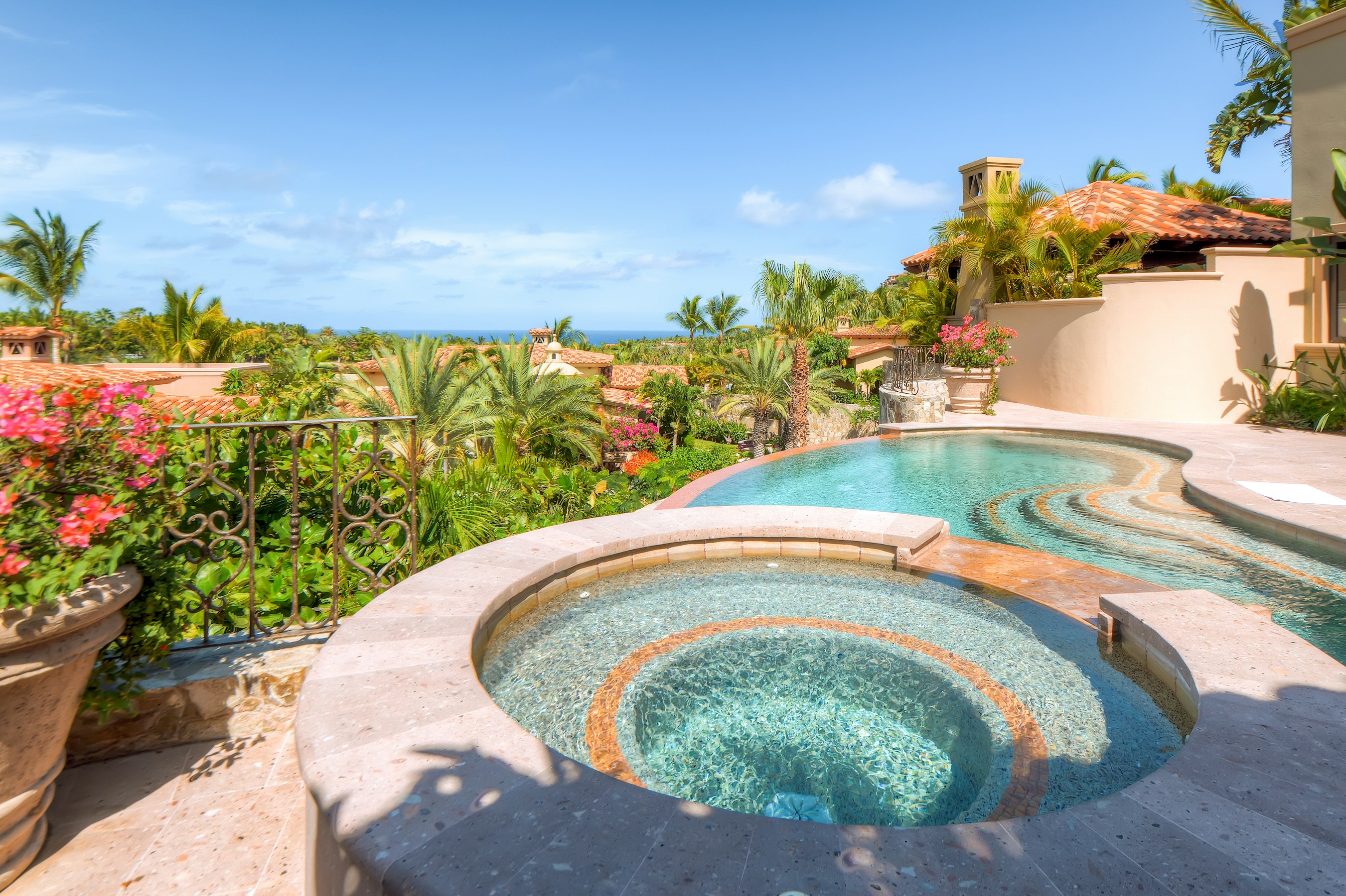 Luxury Vacation Club | The Quintess Collection
